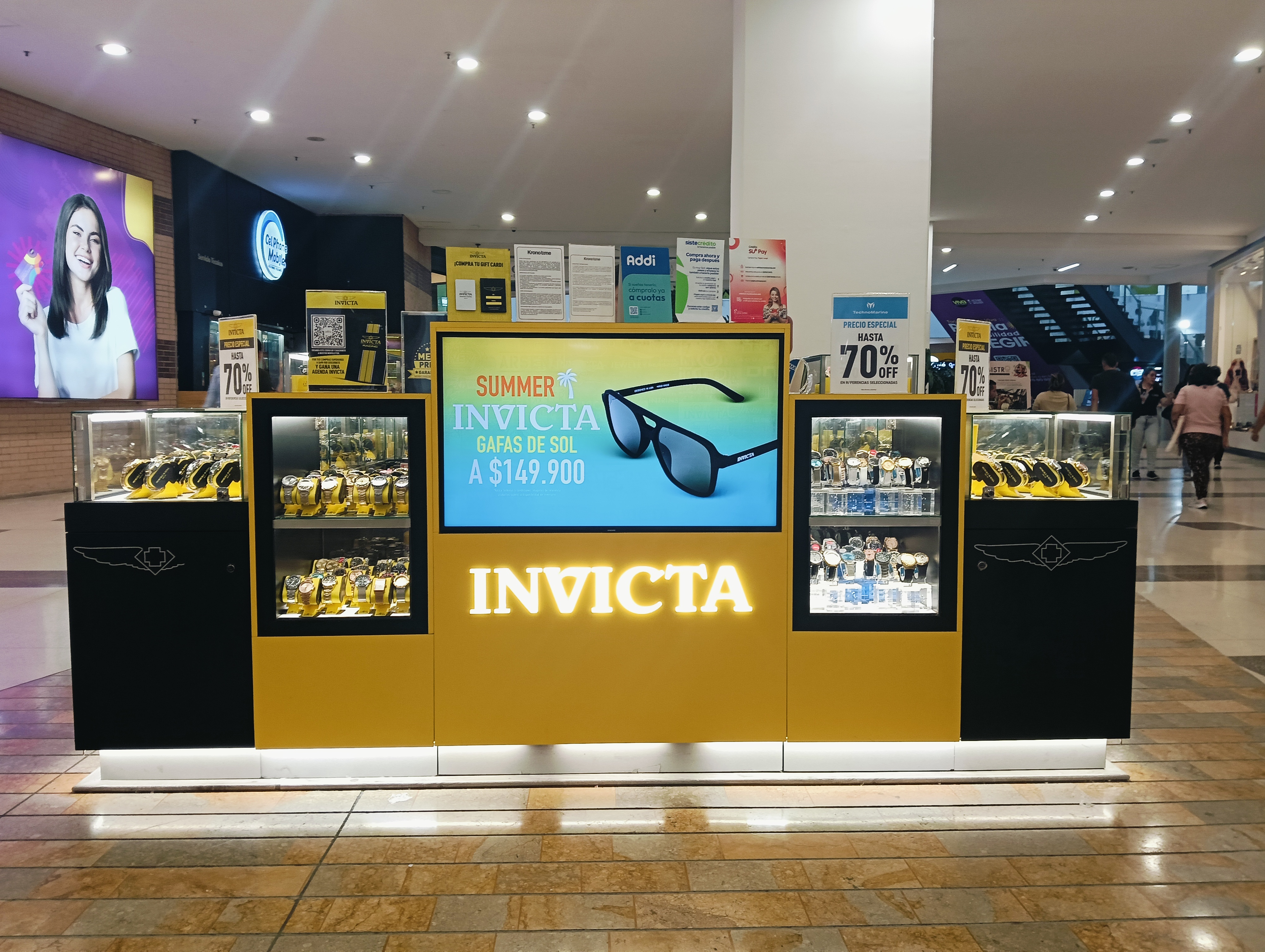 Invicta tienda de relojes en Viva Villavicencio